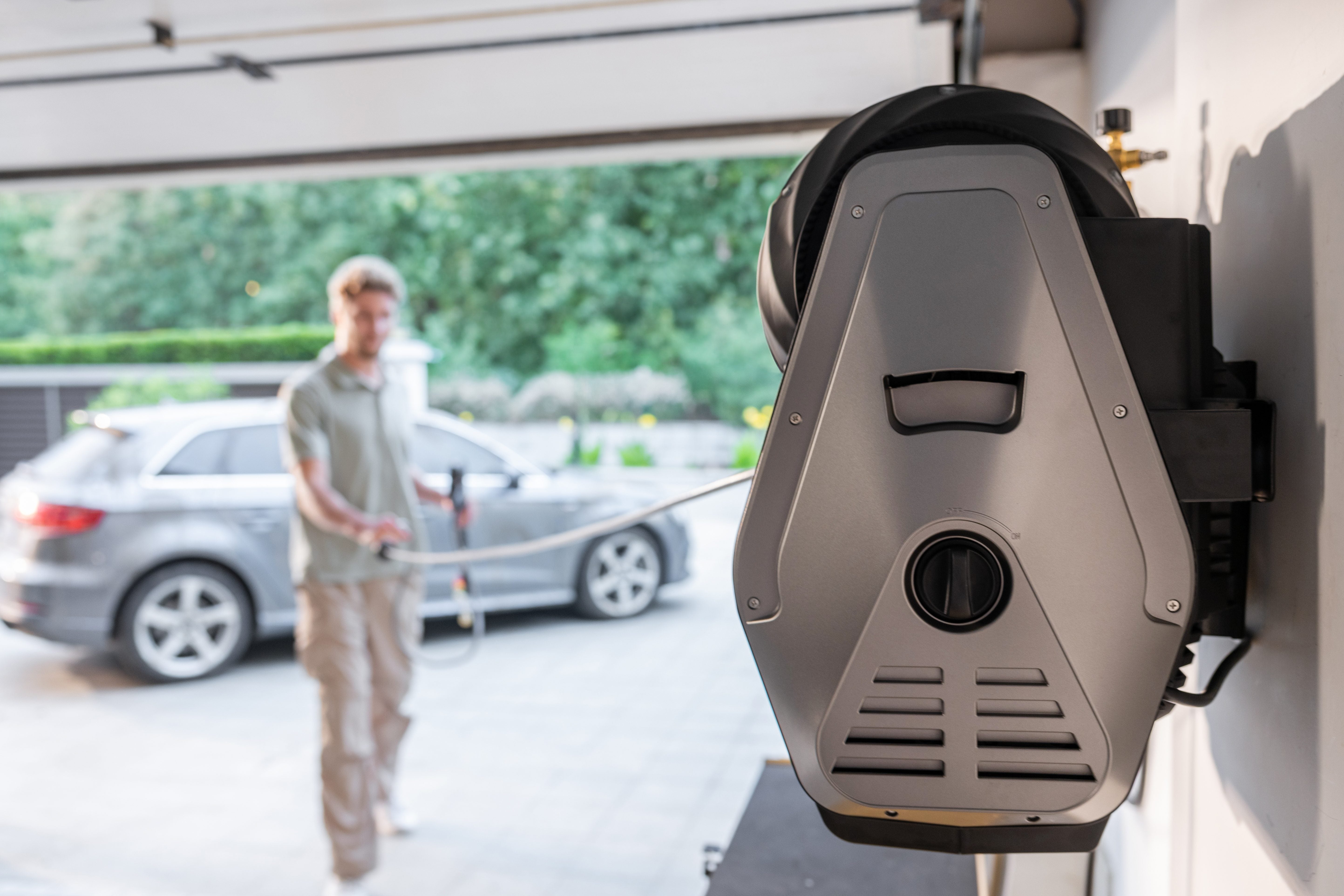 Creative Garage Setup Ideas Using Giraffe Tools Pressure Washers and R